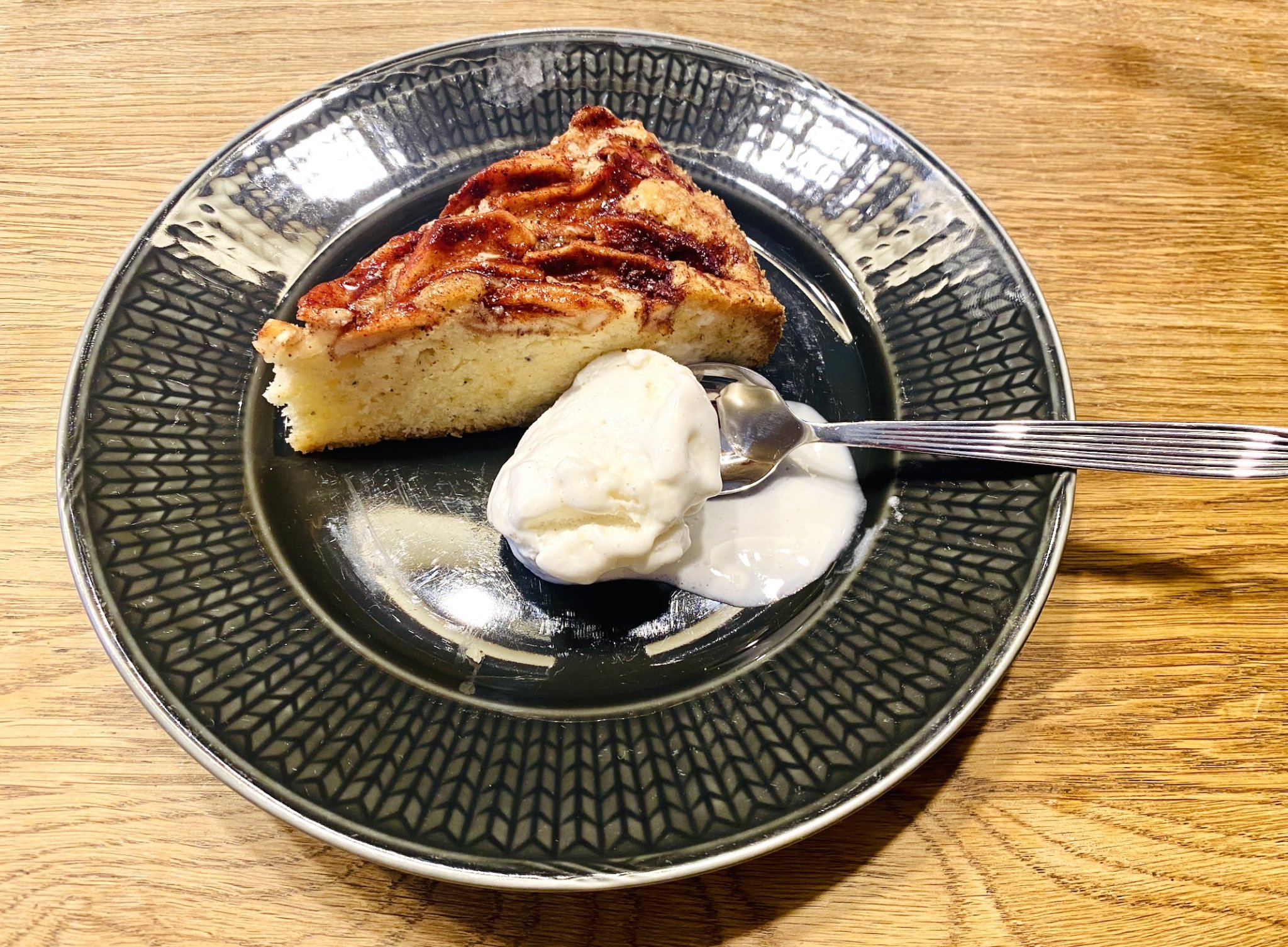 Finnish Apple Cake (Omenakakku) – My Mom’s Recipe - cookingwithella.com