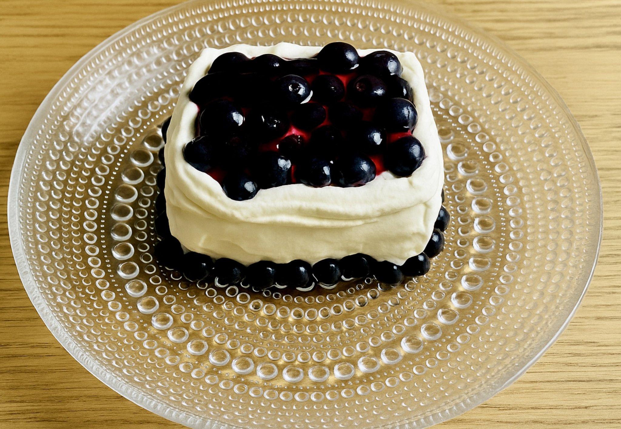 Finnish Blueberry Mini Cakes (Mustikkaleivos) - cookingwithella.com