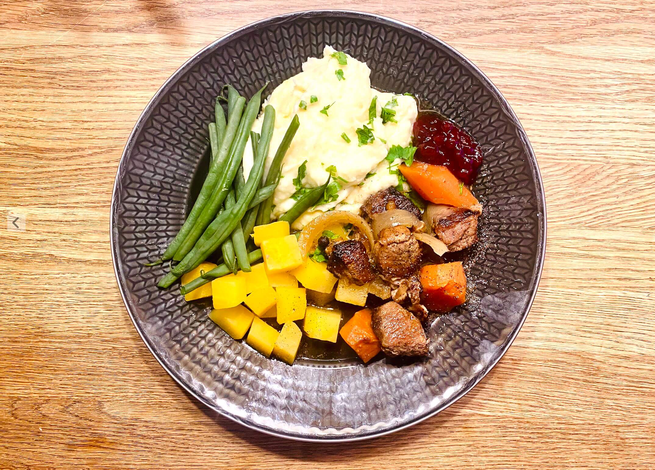 Finnish Karelian Stew (Karjalanpaisti) - cookingwithella.com